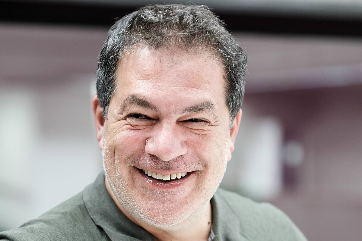 Nachbericht | Vasa Perović bei der November Reihe 2018 in Prag - Sto ...