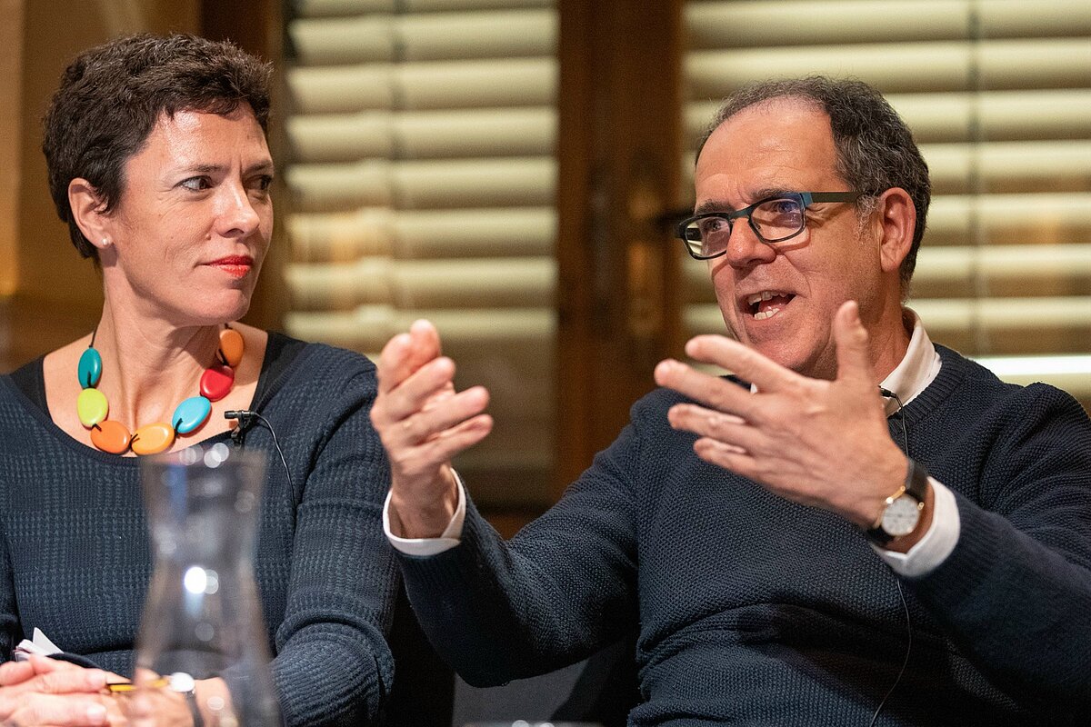 Nachbericht | José Morales & Sara de Giles bei der November Reihe in ...